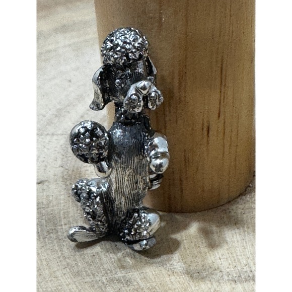 Gerry'S | Jewelry | Vintage Gerrys Poodle Brooch Silver Tone Textured ...